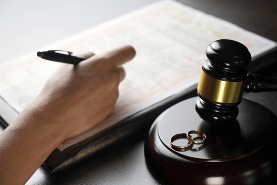 What To Expect During a Divorce Process in Colorado - Geek Mamas